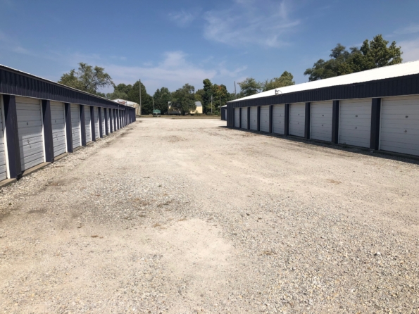 Storage Units: 1120 W Jackson St in Sullivan, IL - American Way Storage