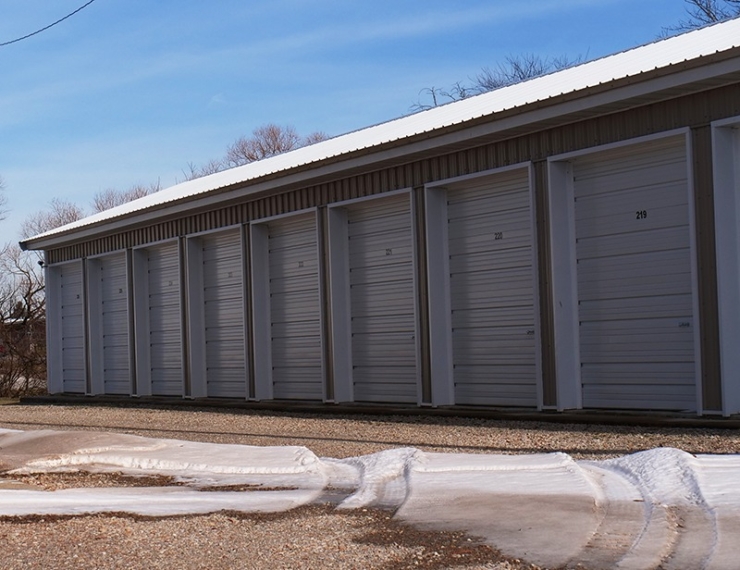 Storage Units: 1120 W Jackson St in Sullivan, IL - American Way Storage